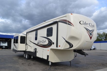 5th Wheel Campers by Forest River at Wholesale