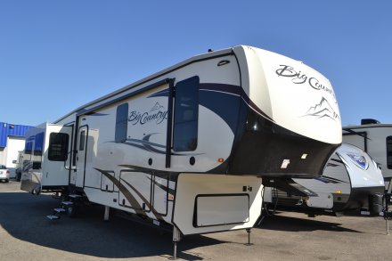 Big Country Fifth Wheel RVs by Heartland