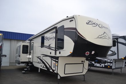 Big Country Fifth Wheel RVs by Heartland