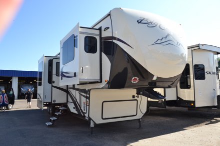 Big Country Fifth Wheel RVs by Heartland