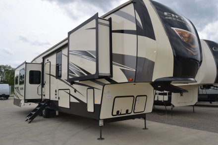 5th Wheel Campers by Forest River at Wholesale