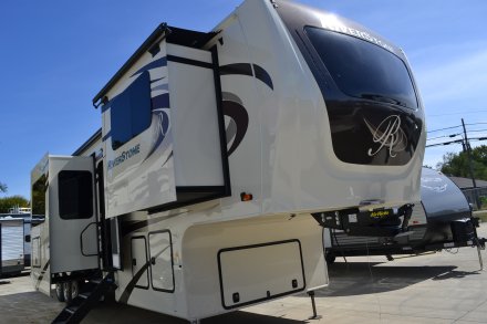 5th Wheel Campers by Forest River at Wholesale