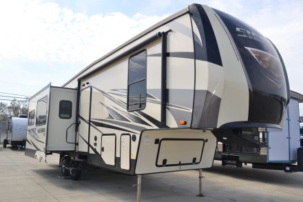5th Wheel Campers by Forest River at Wholesale