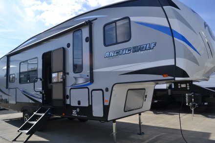 5th Wheel Campers by Forest River at Wholesale