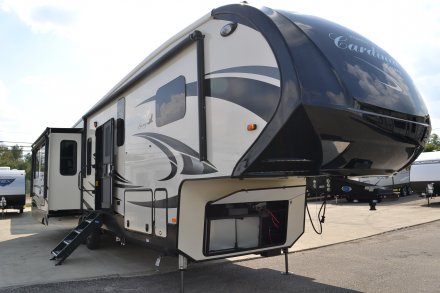5th Wheel Campers by Forest River at Wholesale