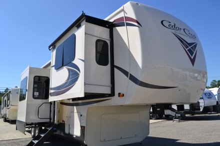5th Wheel Campers by Forest River at Wholesale