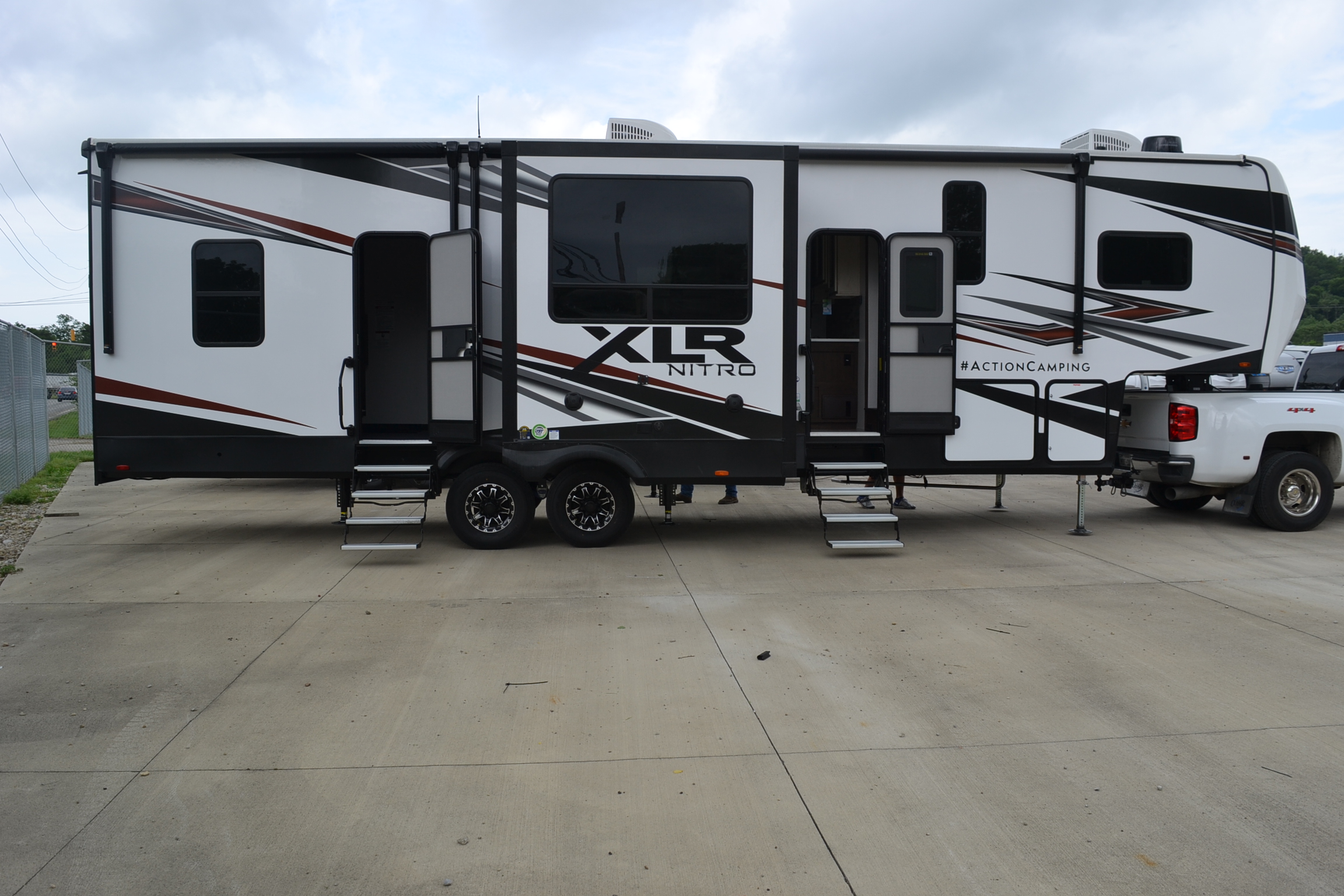 2021 XLR Nitro 321 Toy Hauler (Fifth Wheel) by Forest River On Sale ...