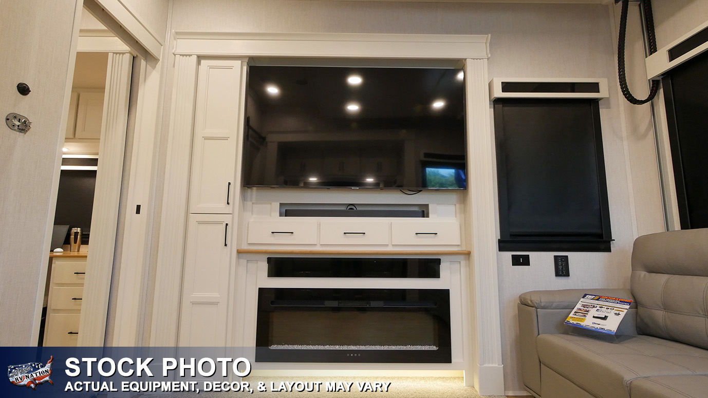 2025 Riverstone 442MC Fifth Wheel by Forest River On Sale (RVN23828)