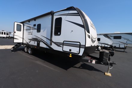 Travel Trailer & 5th Wheel Camper Closeout RV Specials