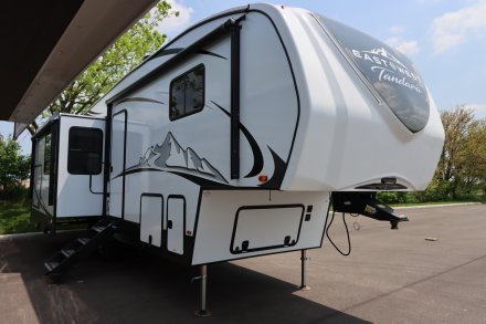 Tandara 5th Wheel RVs by East To West RV