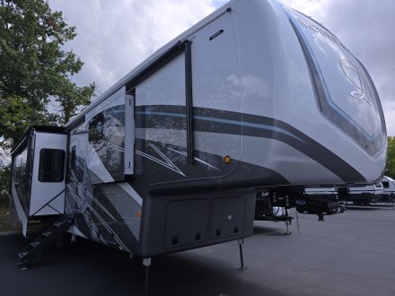 Fifth Wheel Campers by DRV Luxury Suites RV at Wholesale