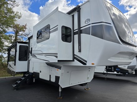 Columbus 5th Wheel RVs by Palomino