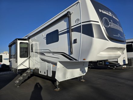 Columbus 5th Wheel RVs by Palomino