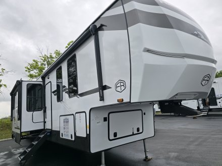 Sierra RVs by Forest River | Fifth Wheel Campers & Trailers On Sale