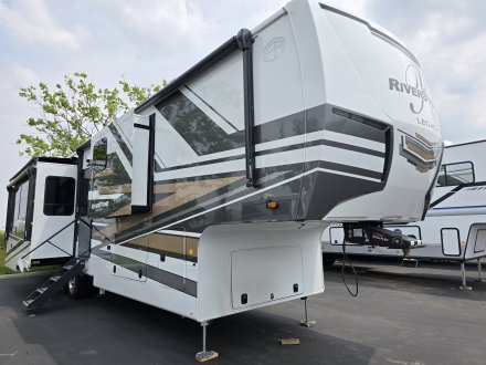 Riverstone RVs by Forest River | Fifth Wheel Campers On Sale