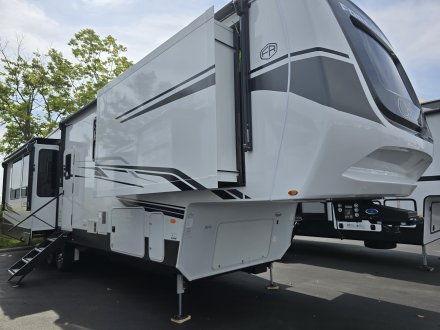 Columbus 5th Wheel RVs by Palomino