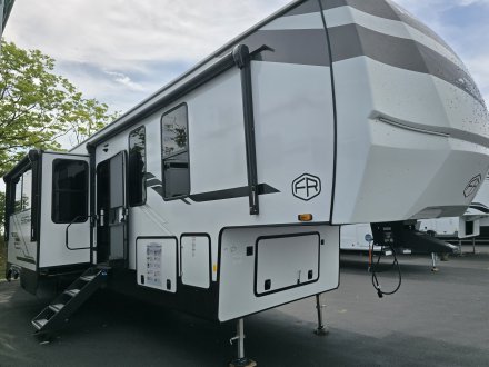 Sierra RVs by Forest River | Fifth Wheel Campers & Trailers On Sale