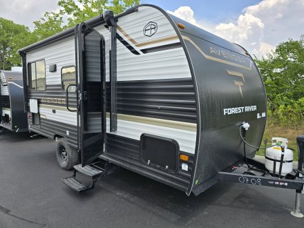 Travel Trailers, Fifth Wheels, & Toy Haulers On Sale