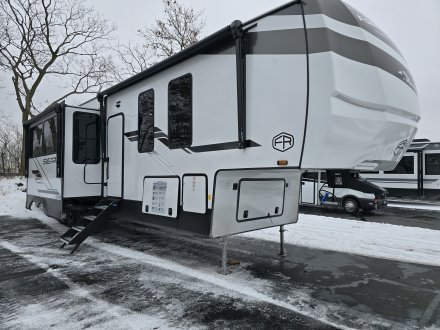 Sierra RVs by Forest River | Fifth Wheel Campers & Trailers On Sale