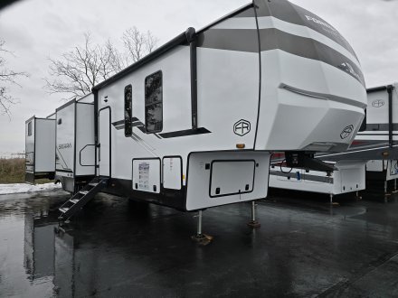 Sierra RVs by Forest River | Fifth Wheel Campers & Trailers On Sale