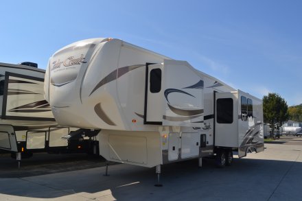 Cedar Creek RVs by Forest River | Fifth Wheel Campers On Sale