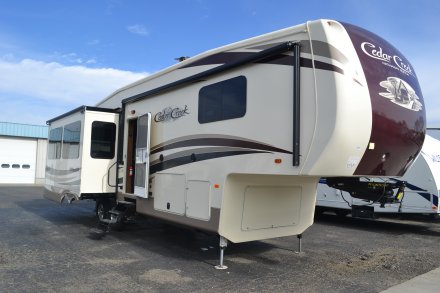 Cedar Creek RVs by Forest River | Fifth Wheel Campers On Sale