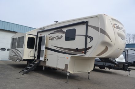 Cedar Creek RVs by Forest River | Fifth Wheel Campers On Sale